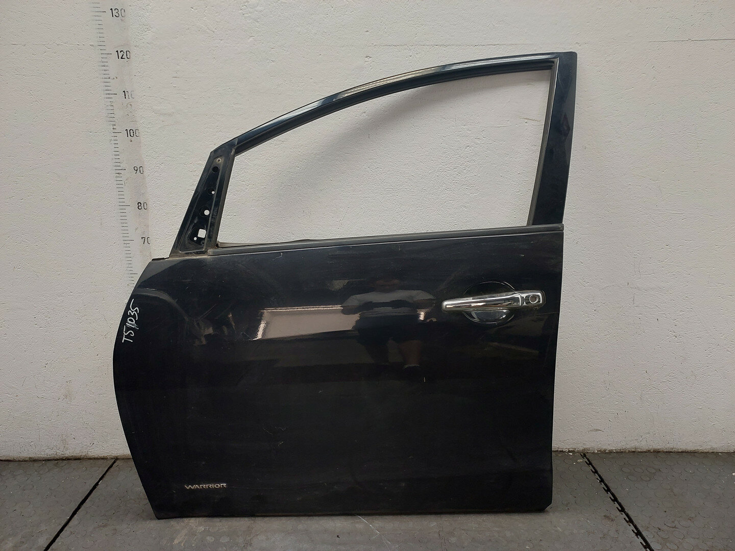 Дверь боковая (легковая) левая передняя Mitsubishi Grandis Б/У