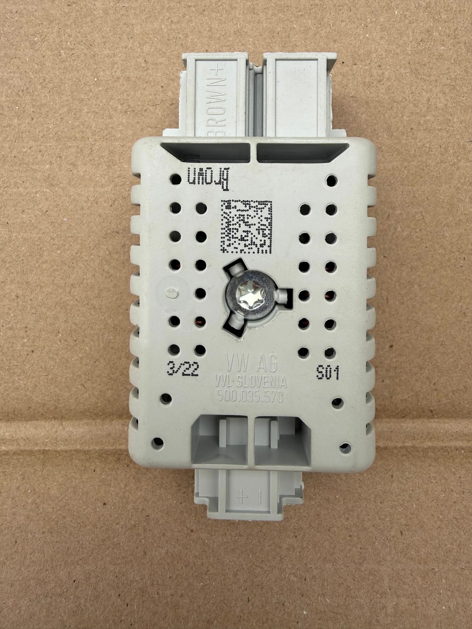 5Q0035570 Помехоподавляющий фильтр VAG оригинал новый