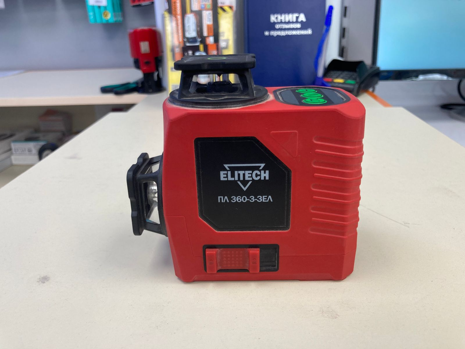 Нивелир лазерн. Elitech ЛН 360/3-ЗЕЛ 2кл. лаз. 510нм цв. луч. зеленый 3луч. (E0306.017.00)
