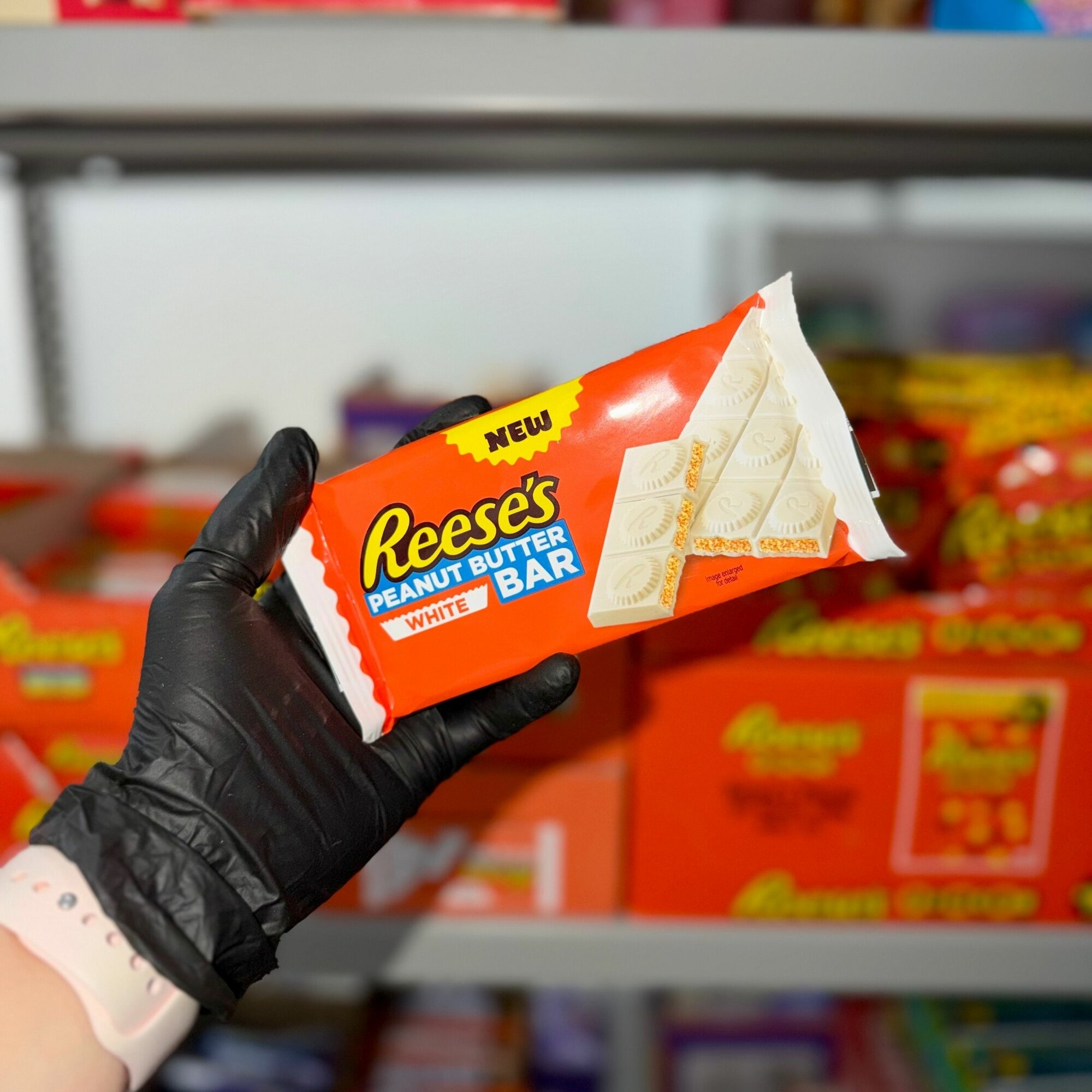 Шоколад Reese's "Peanut Butter White", молочный, с арахисовым вкусом, 90 г