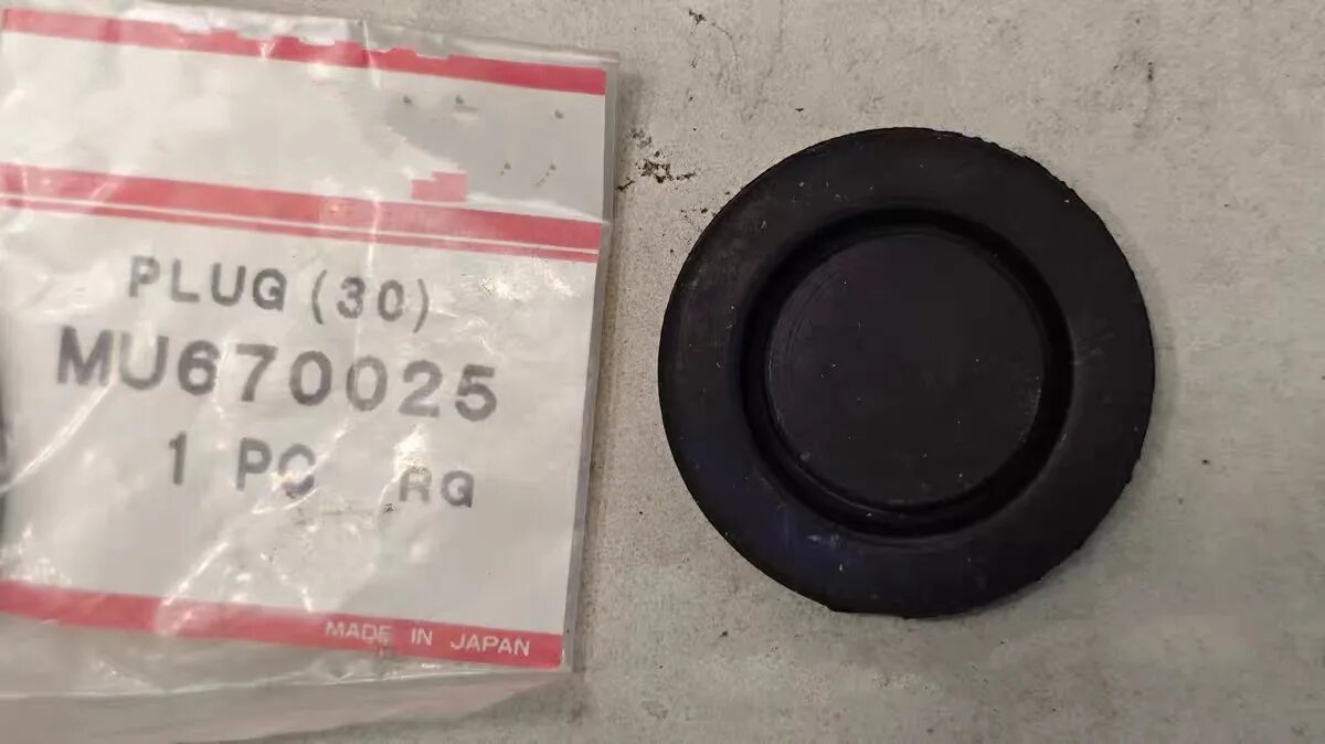 Вилка резина 30 мм, PAJERO V30V20V40 крышка резиновая заглушка MU670025 *1шт.