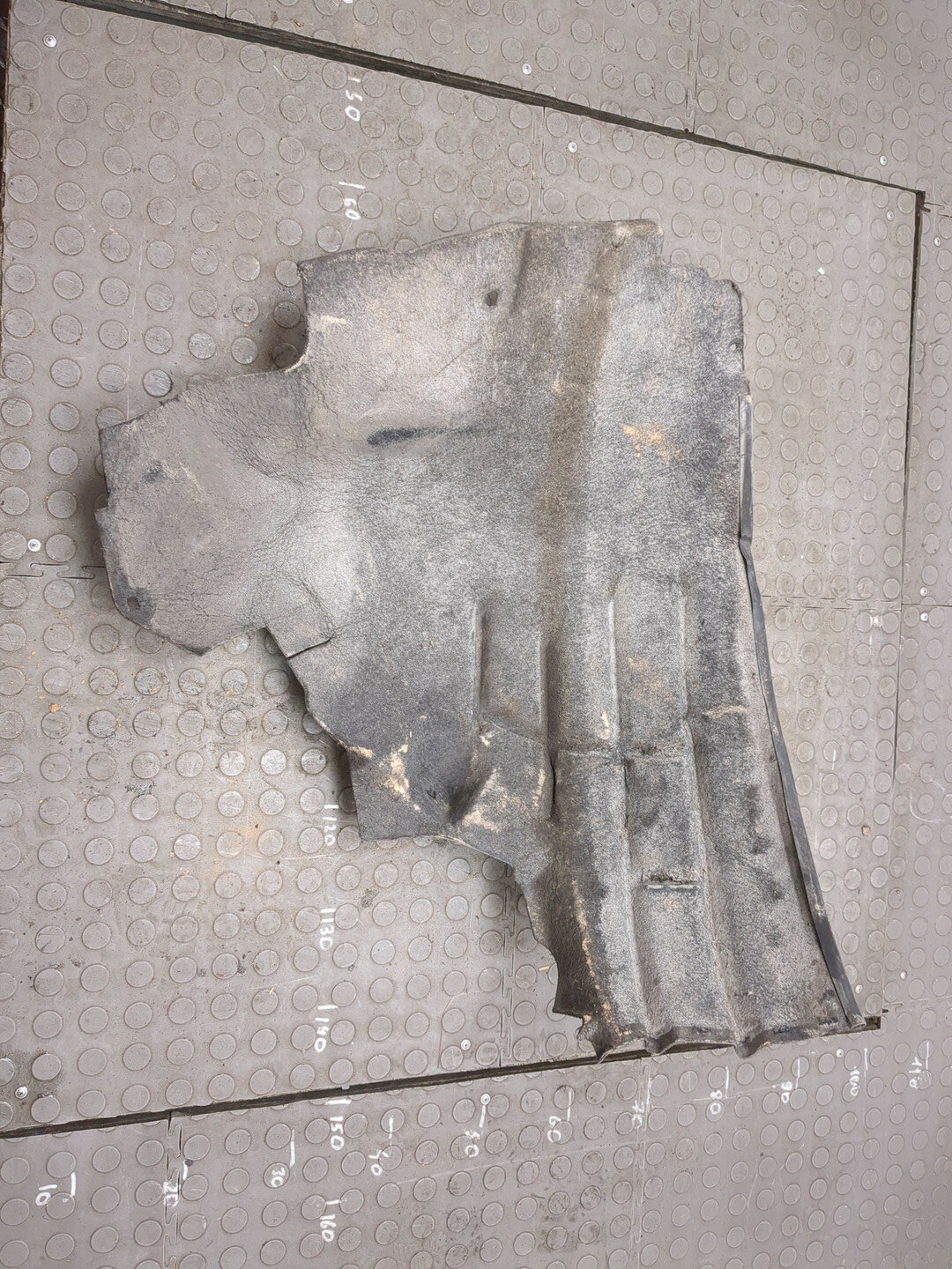 Защита арок (подкрылок) левая передняя Audi Q5 Б/У