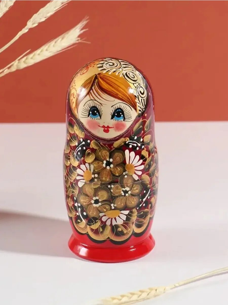 Ручная деревянная матрёшка с цветочным узором