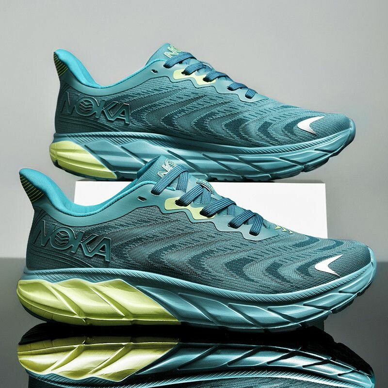 Krossovki hoka one one
