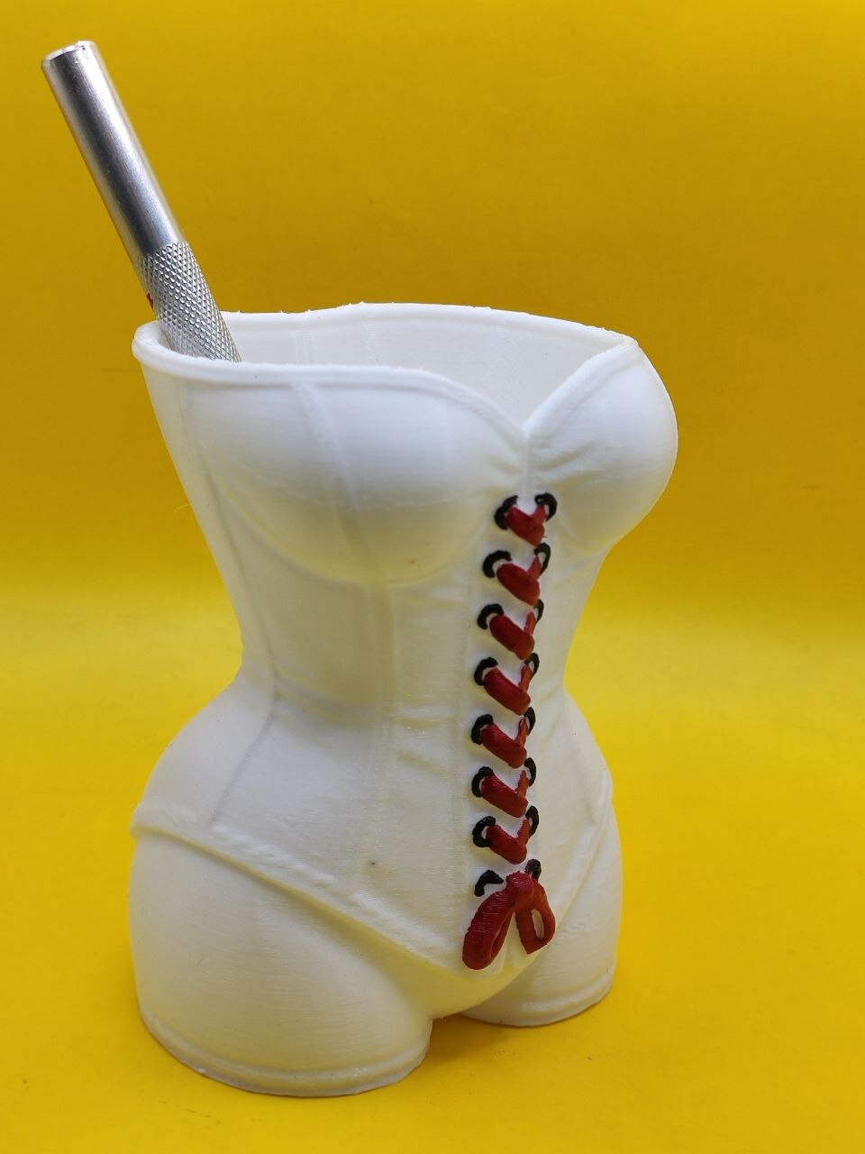 Статуэтка - Девушка с корсетом подставка