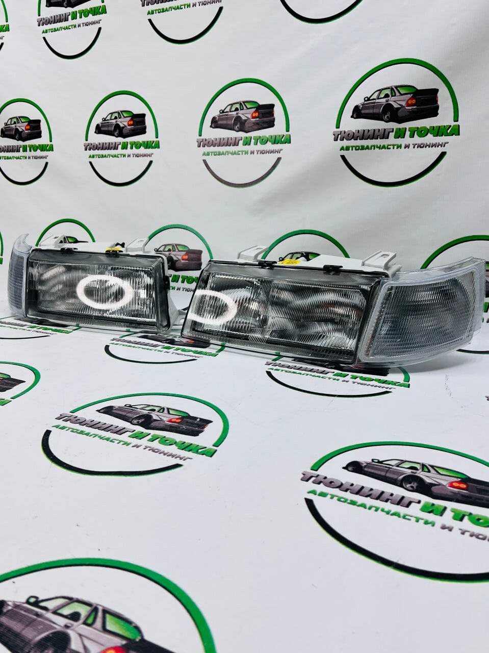 Фары передние ВАЗ 2110, 2111, 2112 стандарт с белым поворотником
