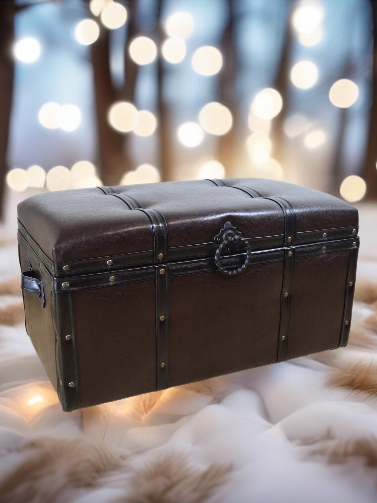 Пуф-банкетка для прихожей и в спальню OCTOBERHOME из искусственной кожи