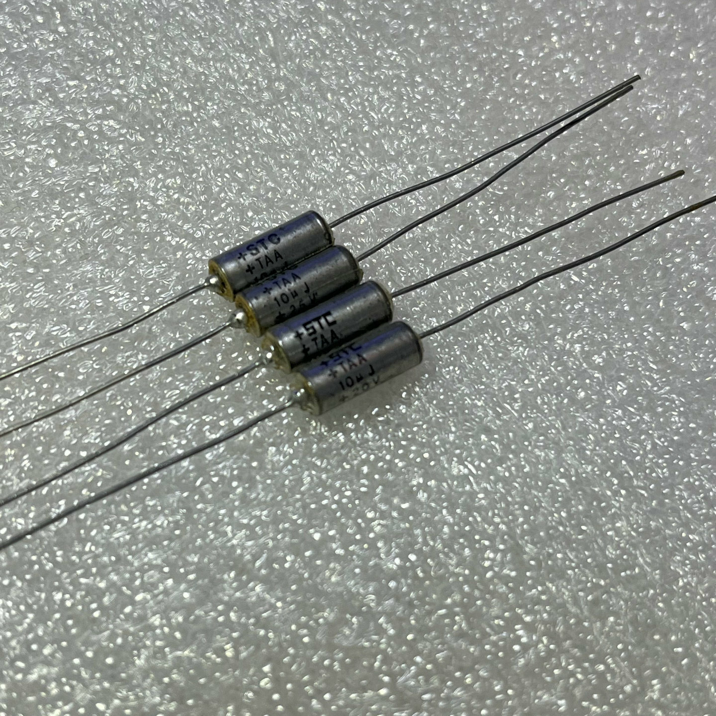 STC TAA 25V 10uf DAC-плеер соединительный фильтр танталовый конденсатор 1шт цена