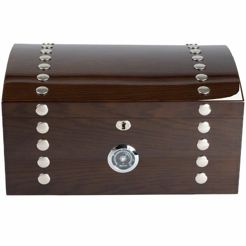 Хьюмидор для сигар Prestige Import Group Montgomery Lacquer Studded Chest Humidor