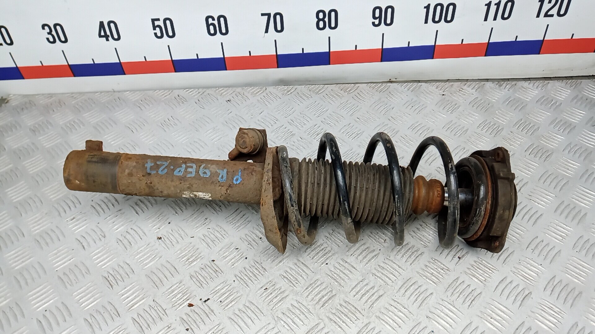 Стойка передняя правая VOLKSWAGEN JETTA 5, Номер 1T0413031GG, 1K0411105BC, 1K0412331B