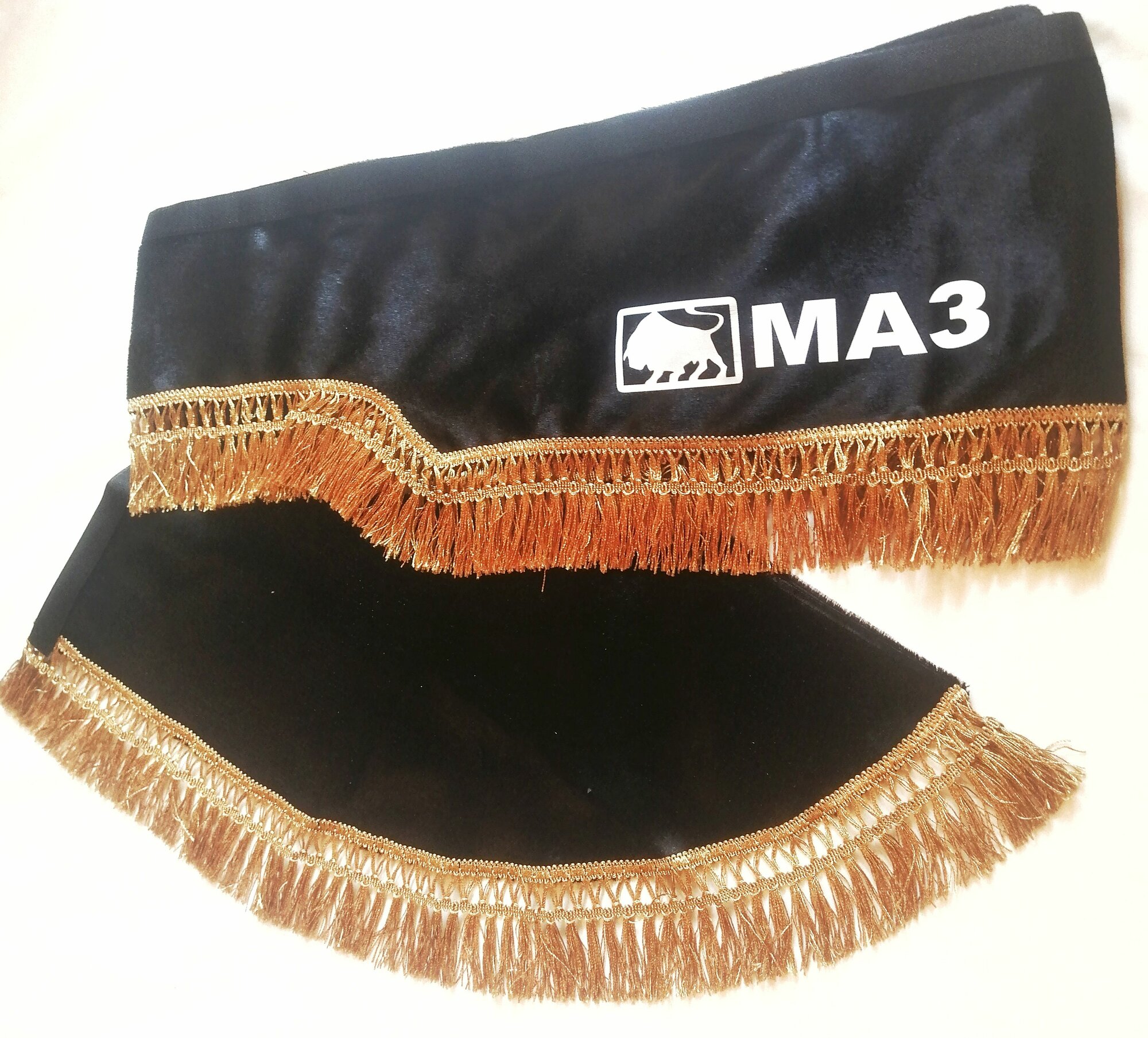 Ламбрекен для авто МАЗ на лобовое и боковые стекла, ширина 2.20м , черный с золотой бахромой