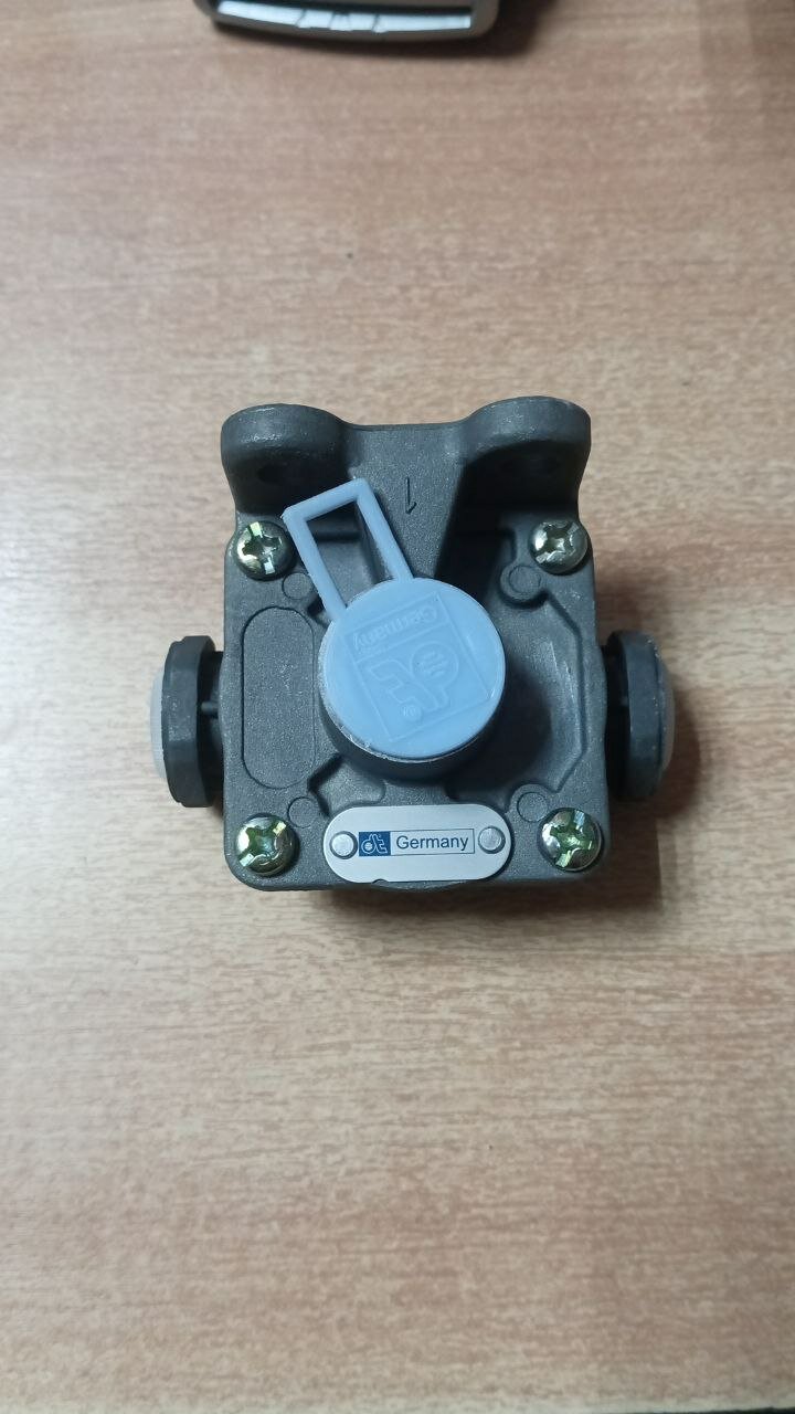 Ускорительный клапан ! кран быстрого расторм \Omn MB/BPW/Iveco