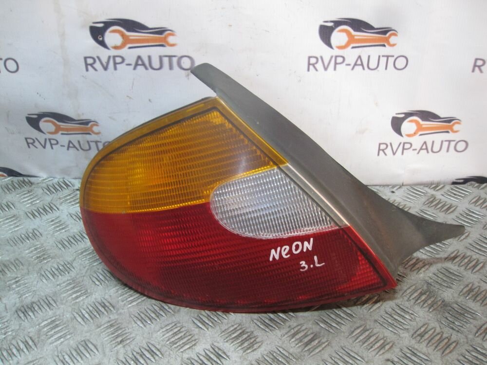 Фонарь задний левый Chrysler Neon 2 1999-2005 Chrysler