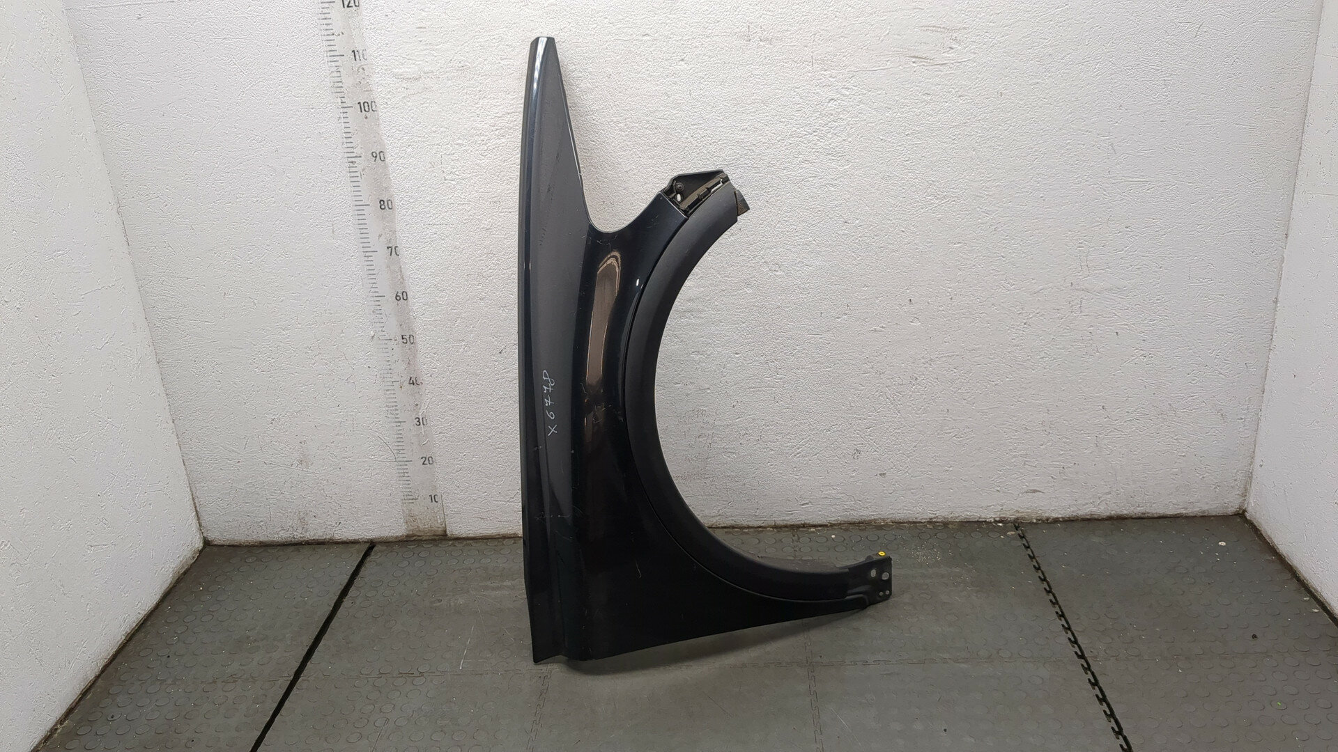 Крыло правое переднее Volvo C30 Б/У