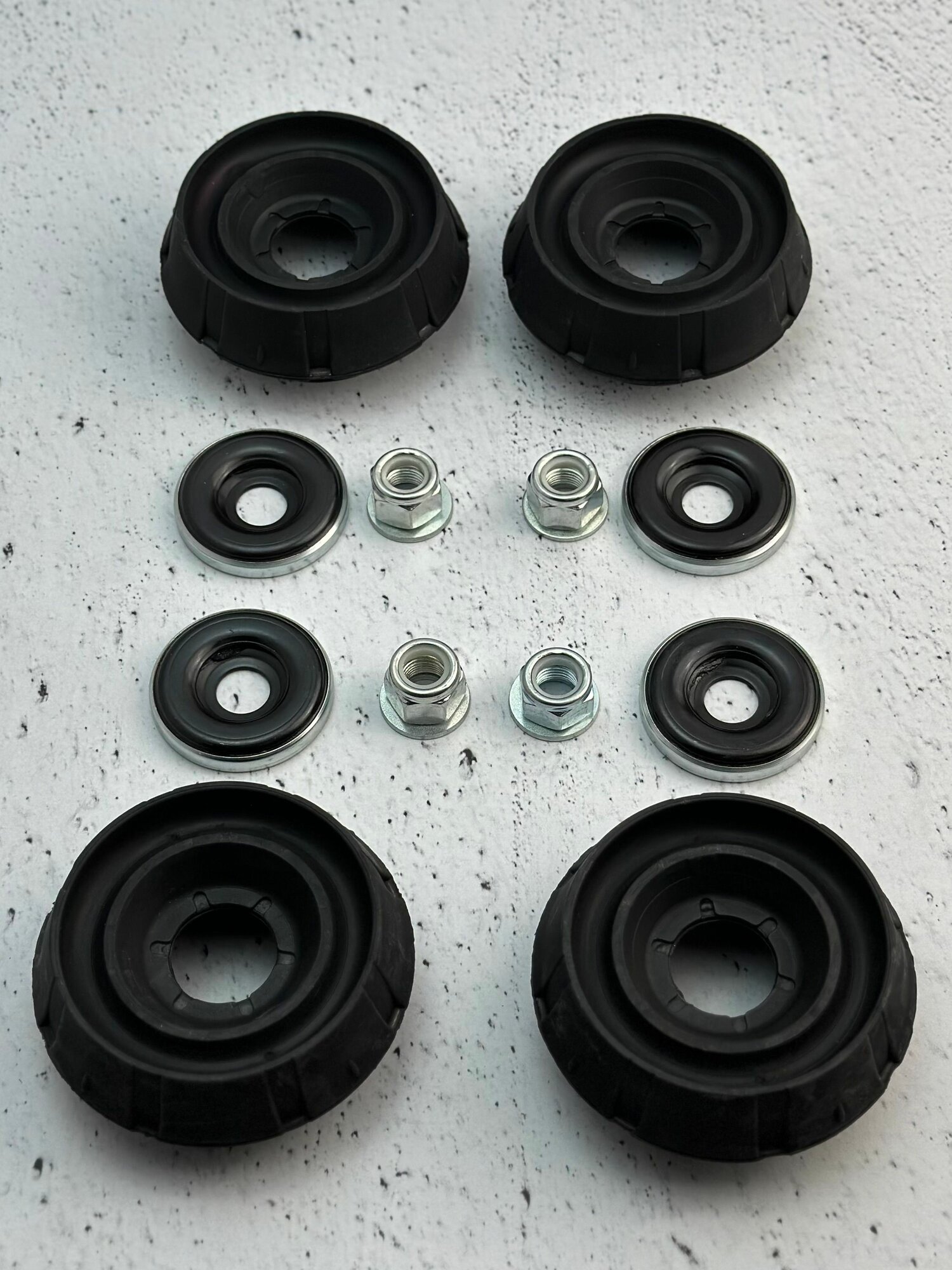 Комплект опоры амортизатора. Подшипник, опора передняя 4шт Опорный подшипник - 8200651172 (4 штука). Опора передняя - 6001547499 (4 штука). 4 шт Гайка. Renault Logan, Largus, Duster