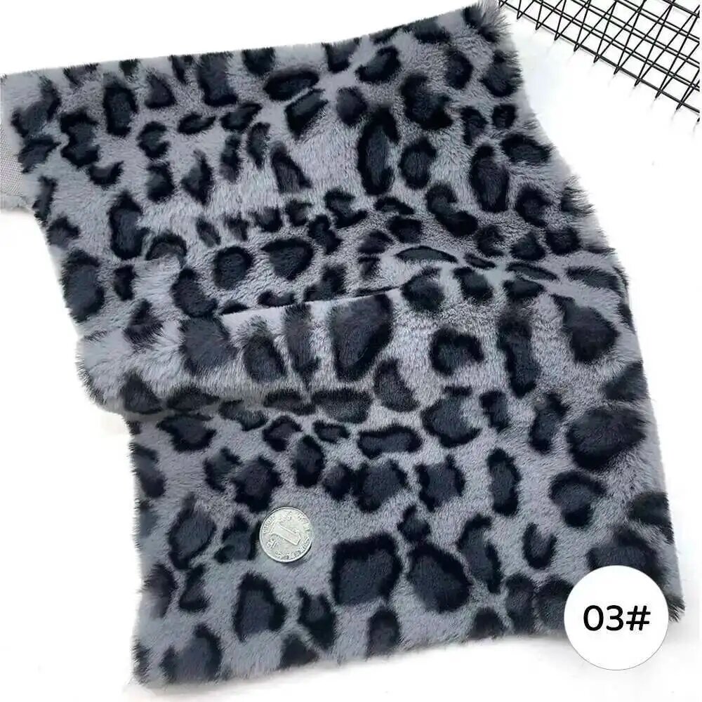 Искусственный мех ZYFMPTEX леопардовый 25x45 см 03