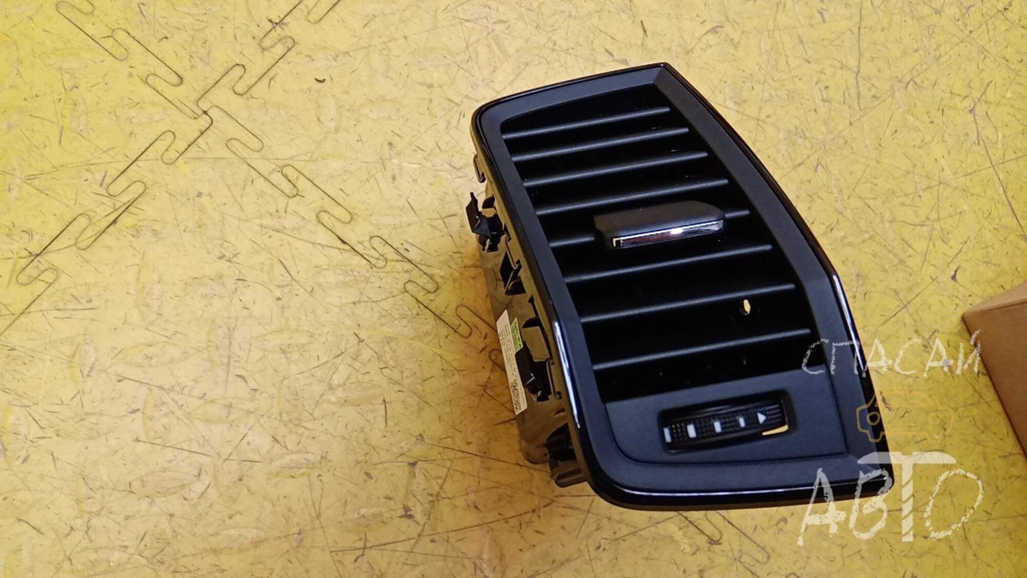 Дефлектор воздушный VAG 565819701BZLL, для Skoda Kodiaq, черный