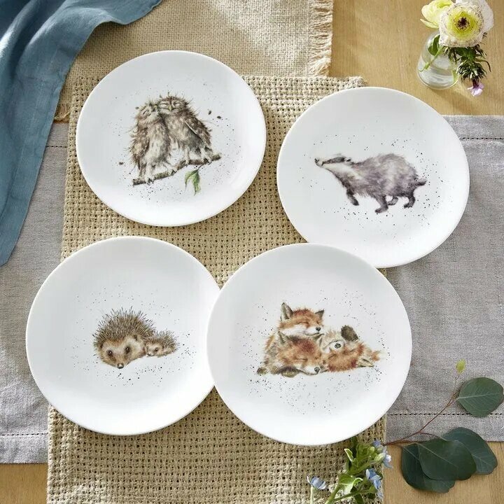 Royal Worcester Набор тарелок "Badger, Hedgehog, Fox, Owl" 20 см 4 шт белый