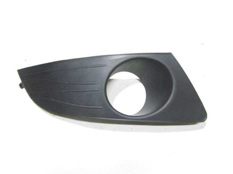 Накладка ПТФ противотуманки правой 8200838548 2004075 Рено Логан 2 с 2009 года, - ARS