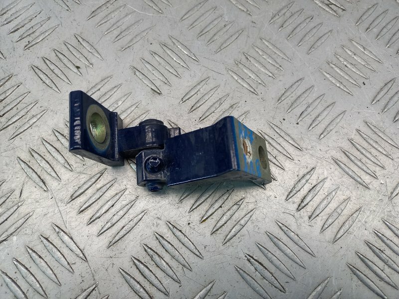 Б/У Петля двери задней левой верхняя Skoda Rapid / Шкода Рапид 1.2 CGP 75Л.С. лифтбек 2014