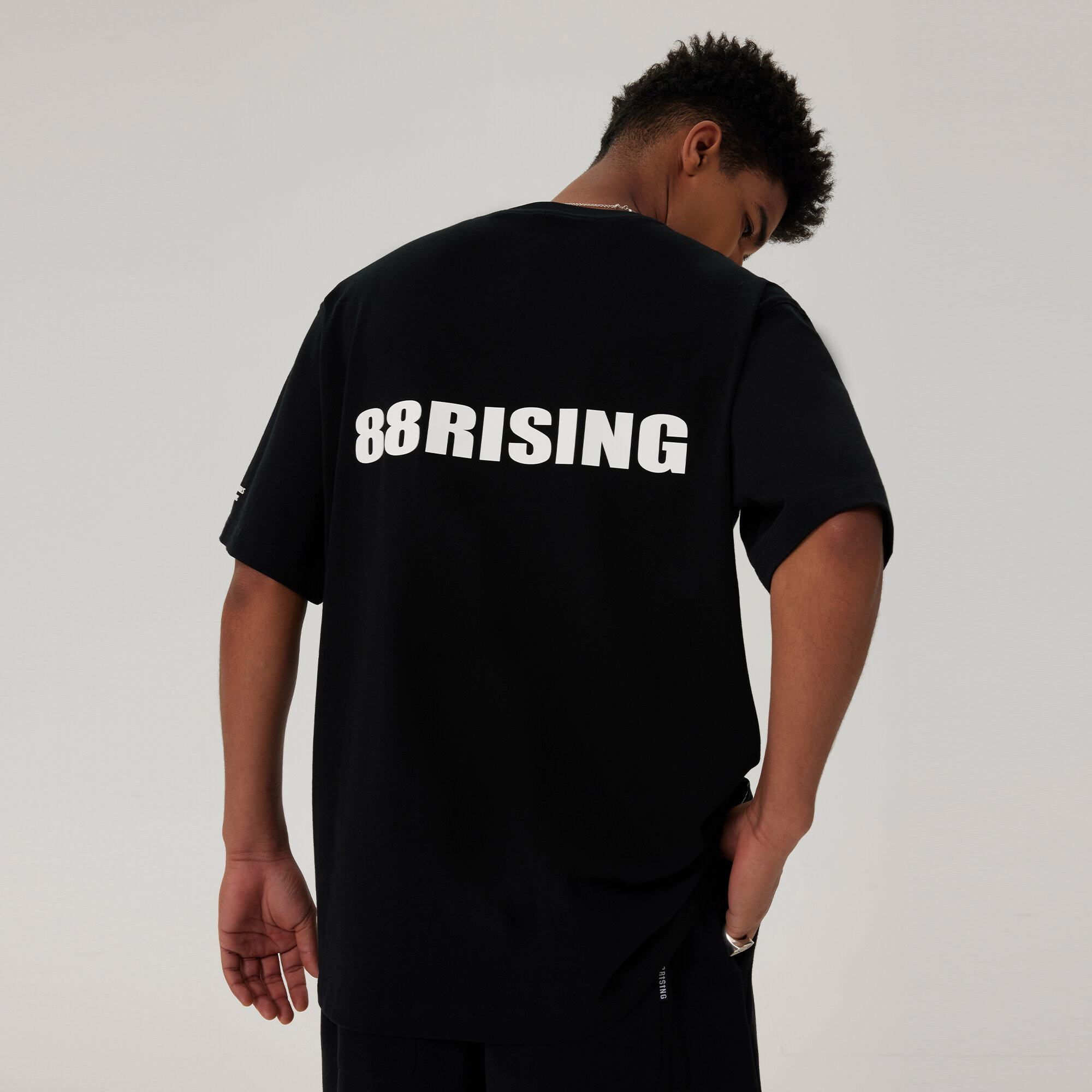 Футболка 88rising