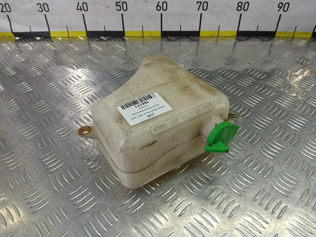 Бачок расширительный Б/У для SUZUKI Grand Vitara II (2005—2008) 1793165J00