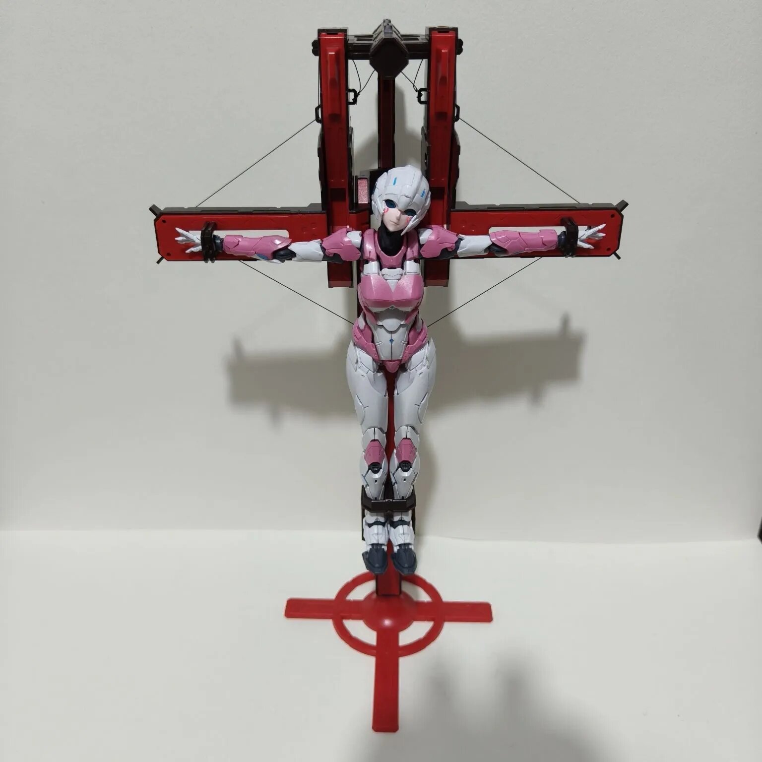 Трансформеры робот, Transformers /Arcee+распятие, Собранная модель/LMB-MD002S