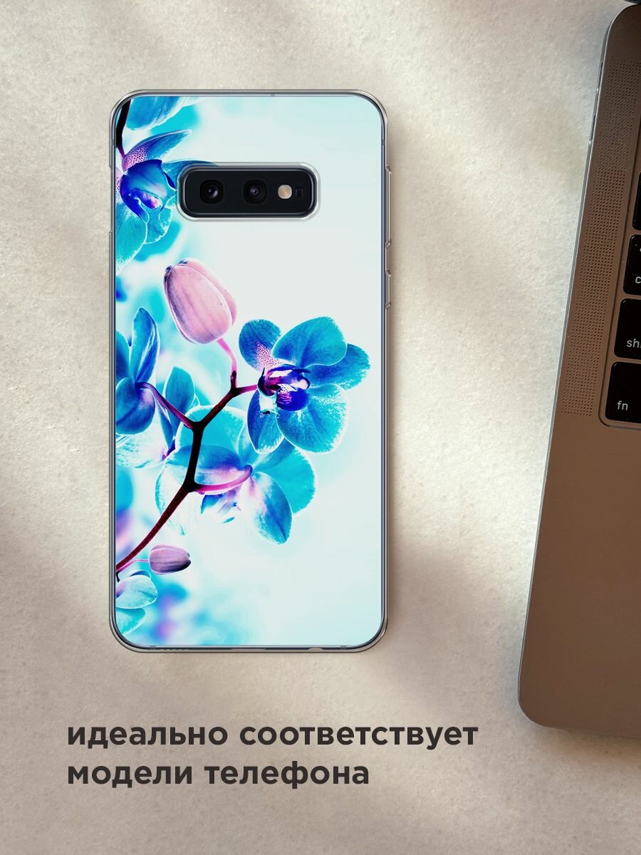Чехол на Samsung Galaxy S10E / Самсунг Галакси S10E с принтом "Голубая орхидея" — фото 1