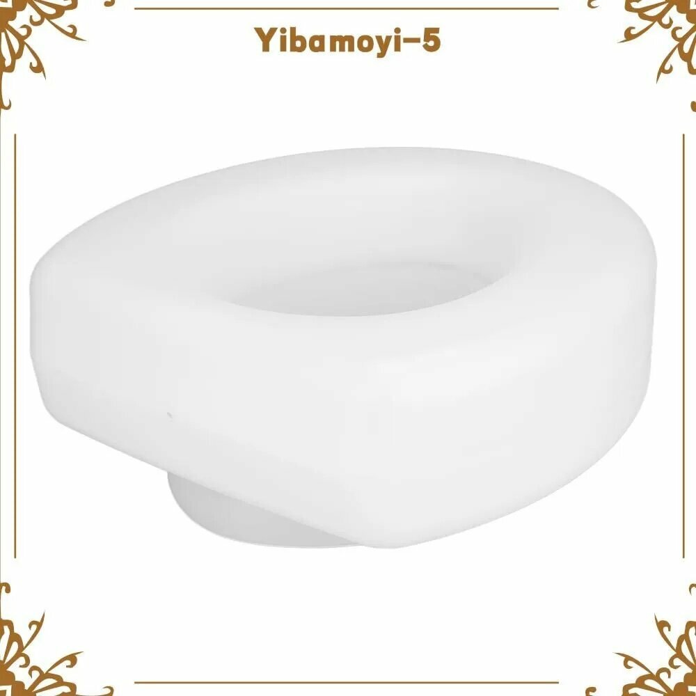 Приподнятое сиденье унитаза