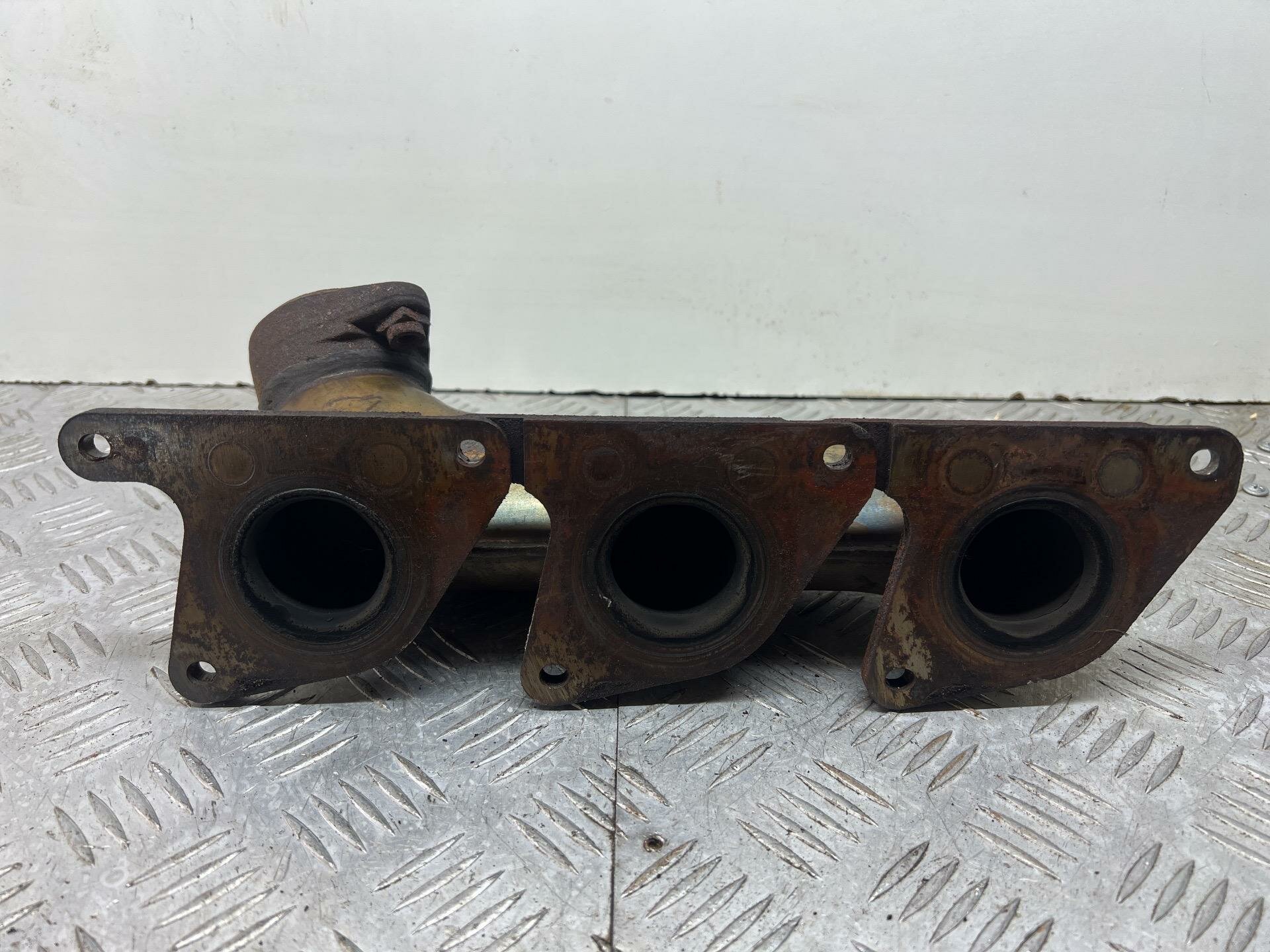 Выпускной коллектор Mercedes-Benz C W203 рест. W203.054 2005