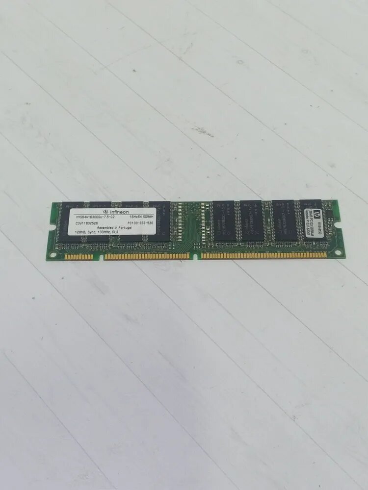 Оперативная память SDRAM Infineon 128 Mb HYS64V16300GU-7.5-C2