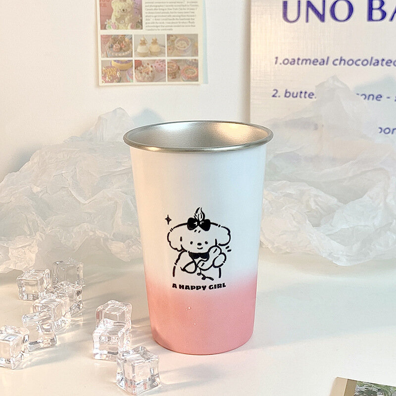 Кружки, меняющие цвет в холодном состоянии, включая пивные кружки, кружки в форме вопросительного знака, парные кружки, алюминиевые кружки Coca-Cola и кружки для воды.