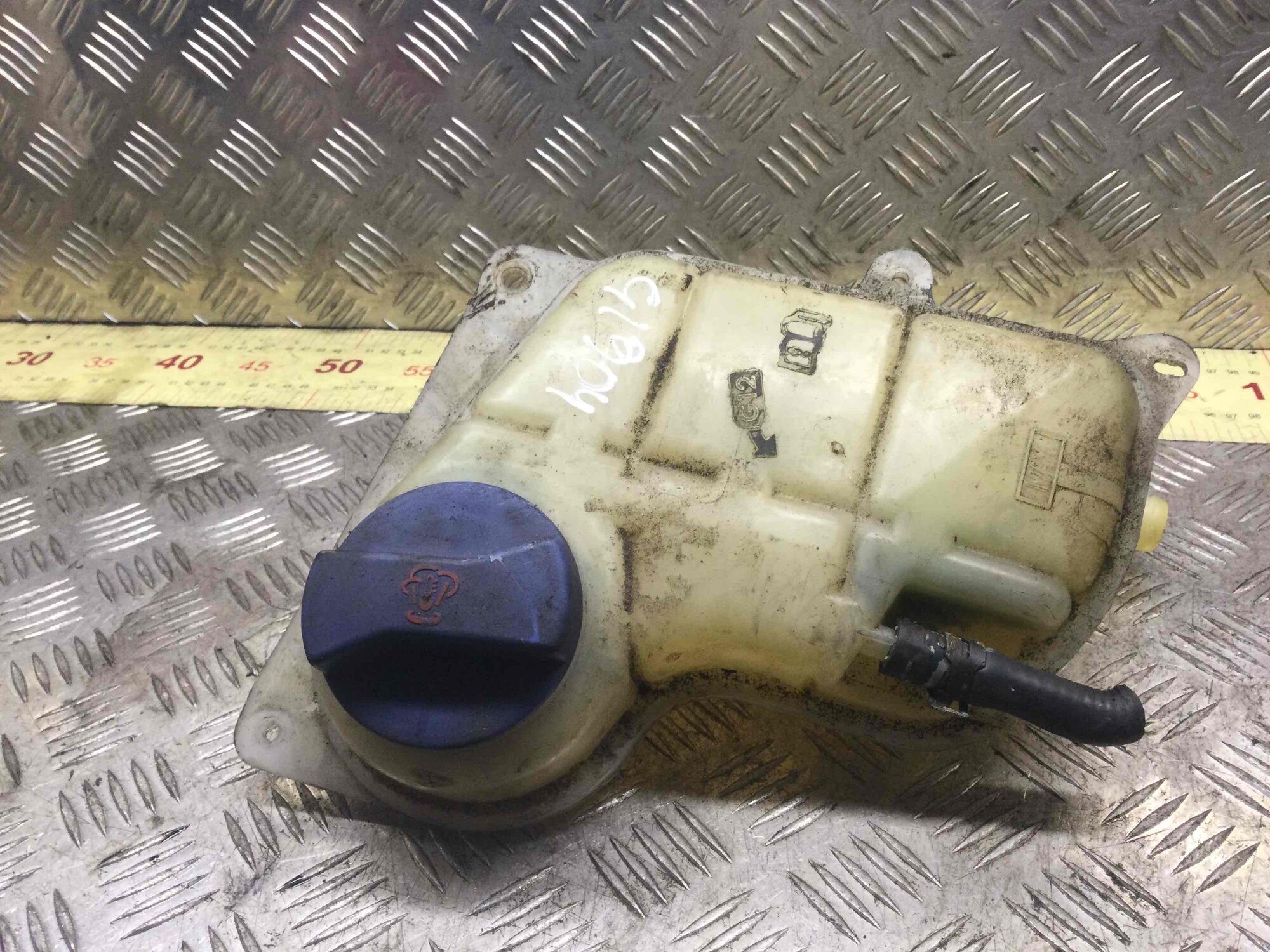 Б/У Бачок расширительный Volkswagen Passat B5+ [рестайлинг] (2000-2005) 2001 г.