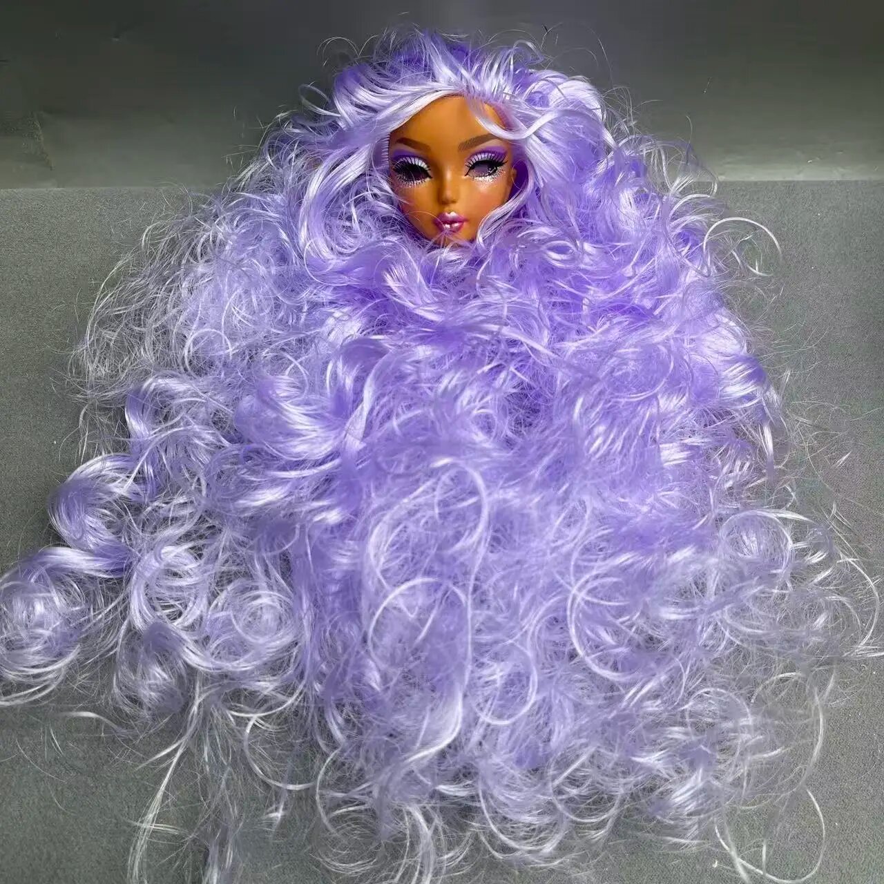 Кукла Mermaze Mermaidz меняющая цвет Сиреневый, A10-No eyeball1Pc