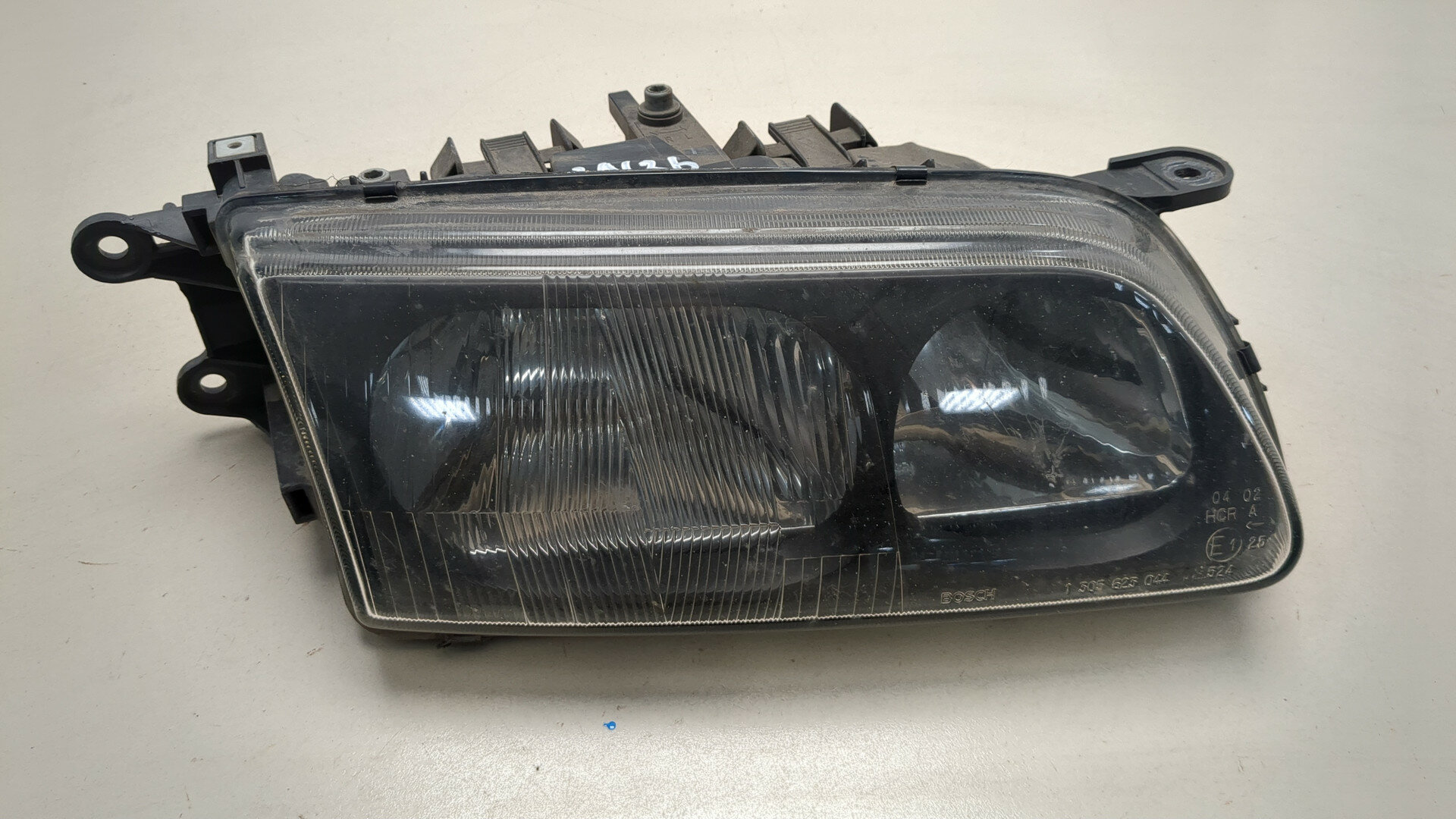 Фара (передняя) правая Mazda 626 Б/У