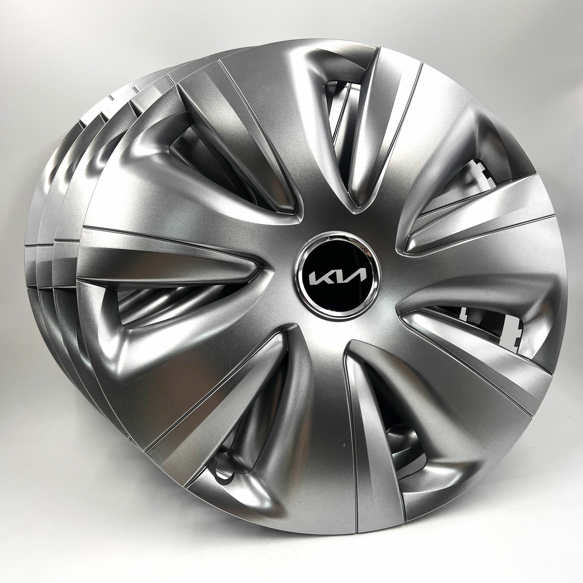 Колпаки на колеса гибкие на Kia с эмблемой R17 4 шт