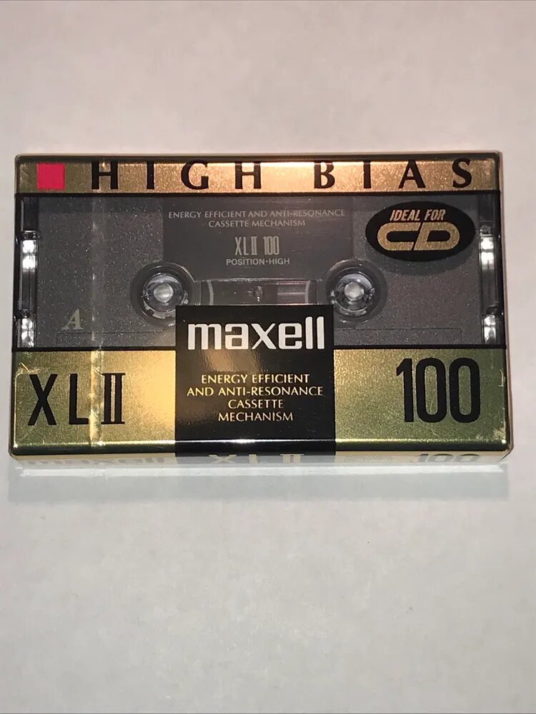 Аудиокассета Maxell XLII 100. 1994г. Japan.