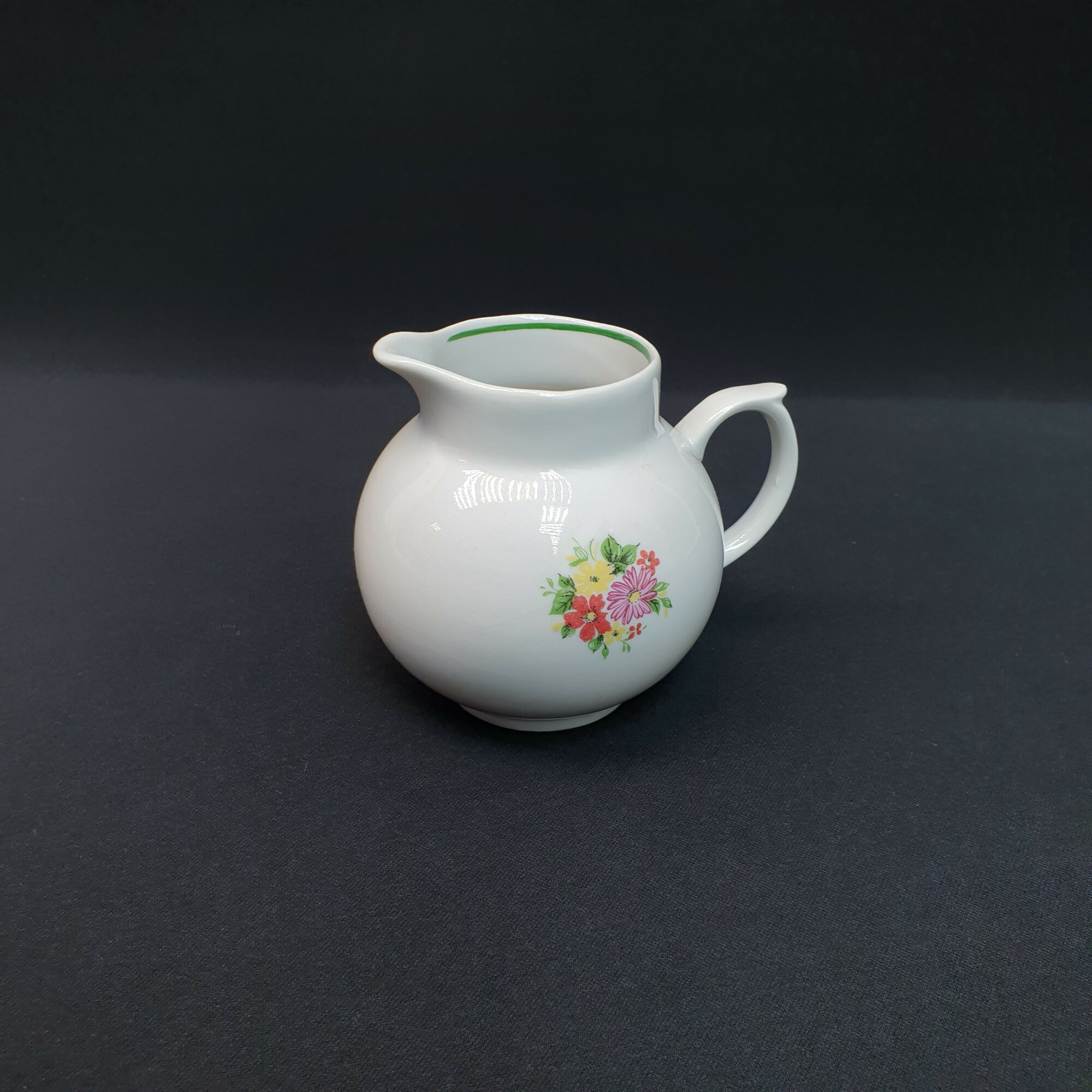 Винтажный молочник Дулево, фарфор деколь золочение 350 мл, Россия