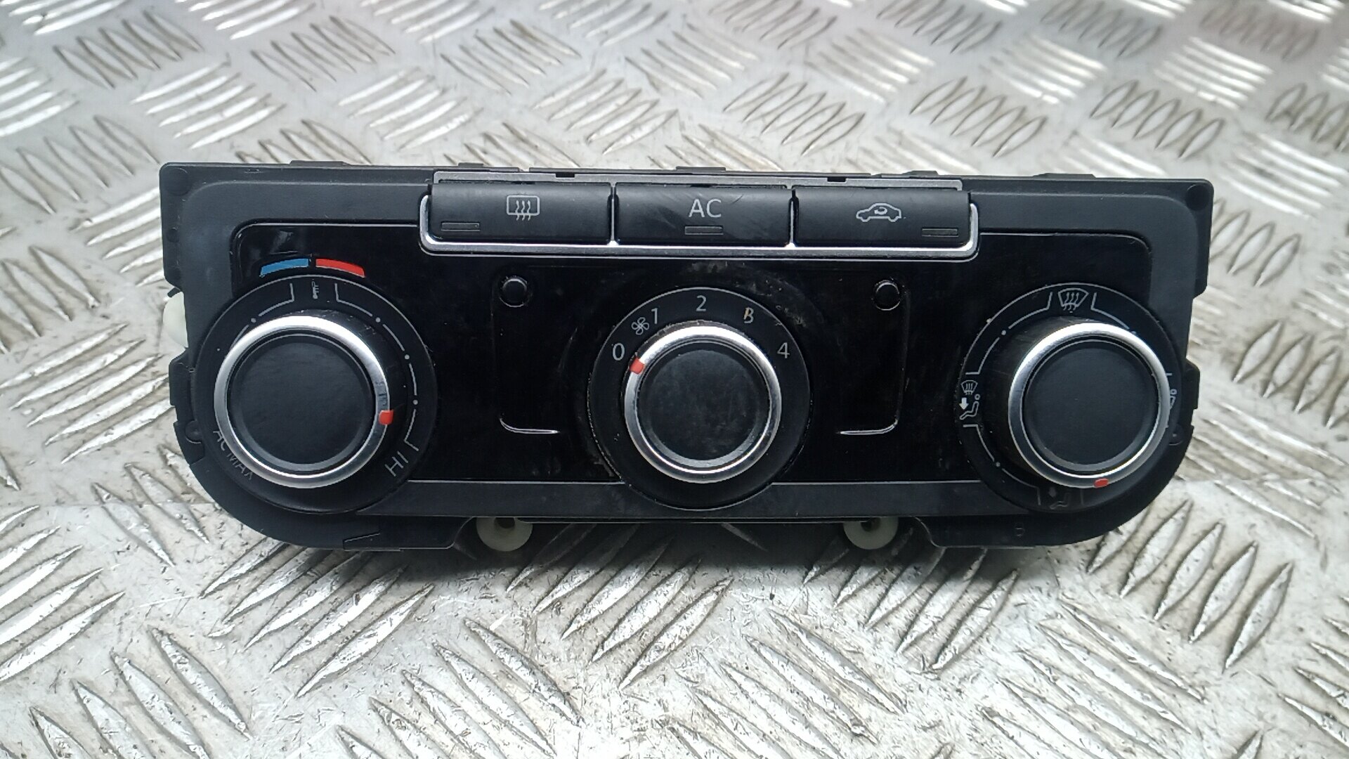 Блок управления печки и климат-контроля VOLKSWAGEN JETTA 6