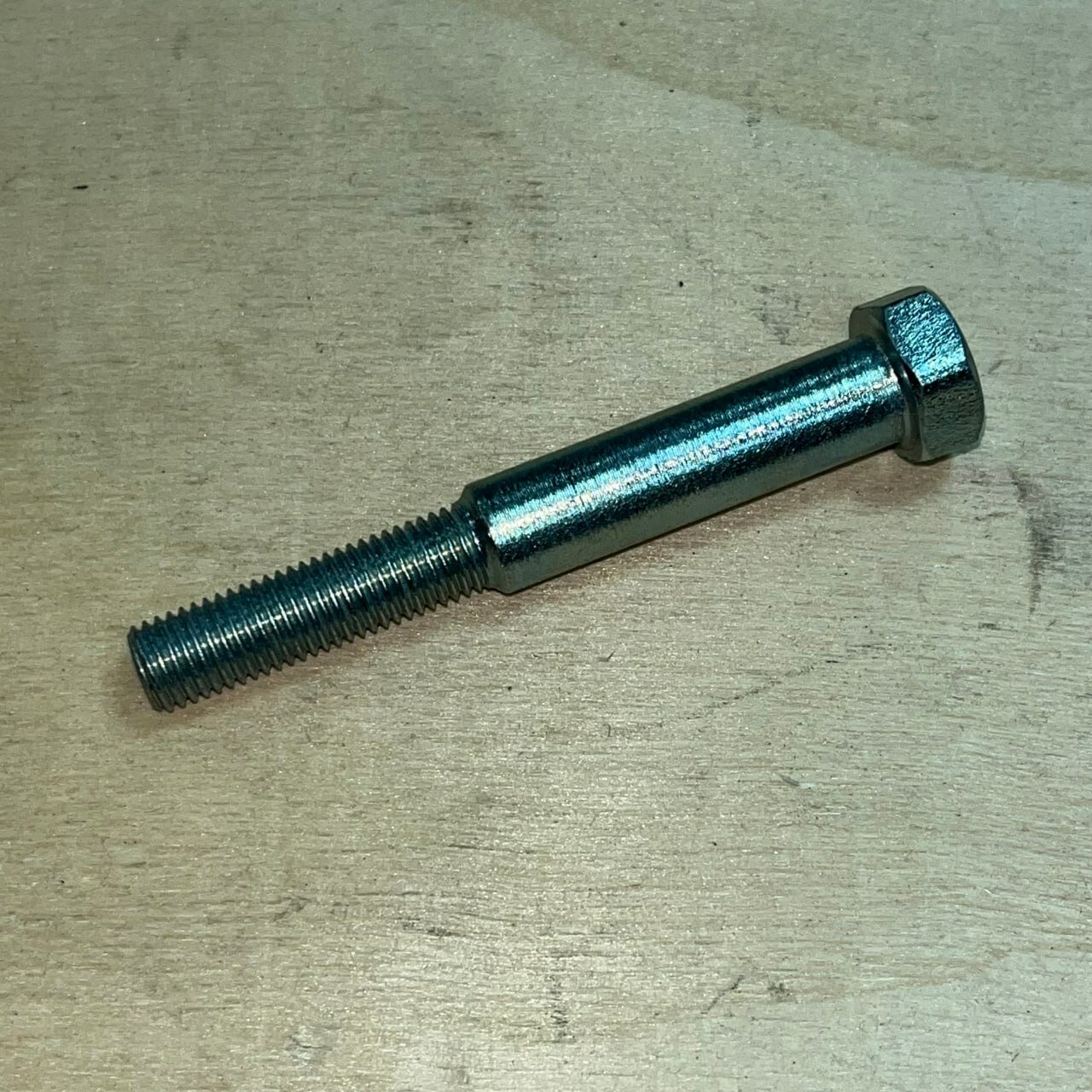 Болт креп. вар. TAV2-40 на Lifan (вал 19 мм)