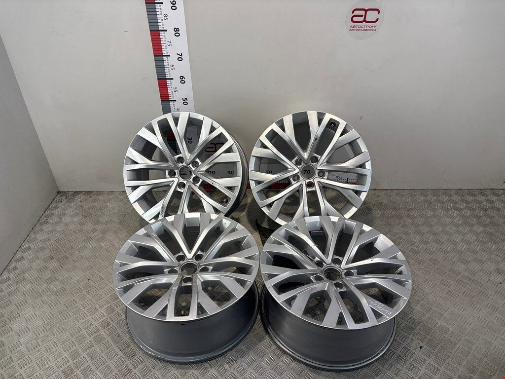 Диск литой Volkswagen Touareg 3 760601025T арт. 2208668