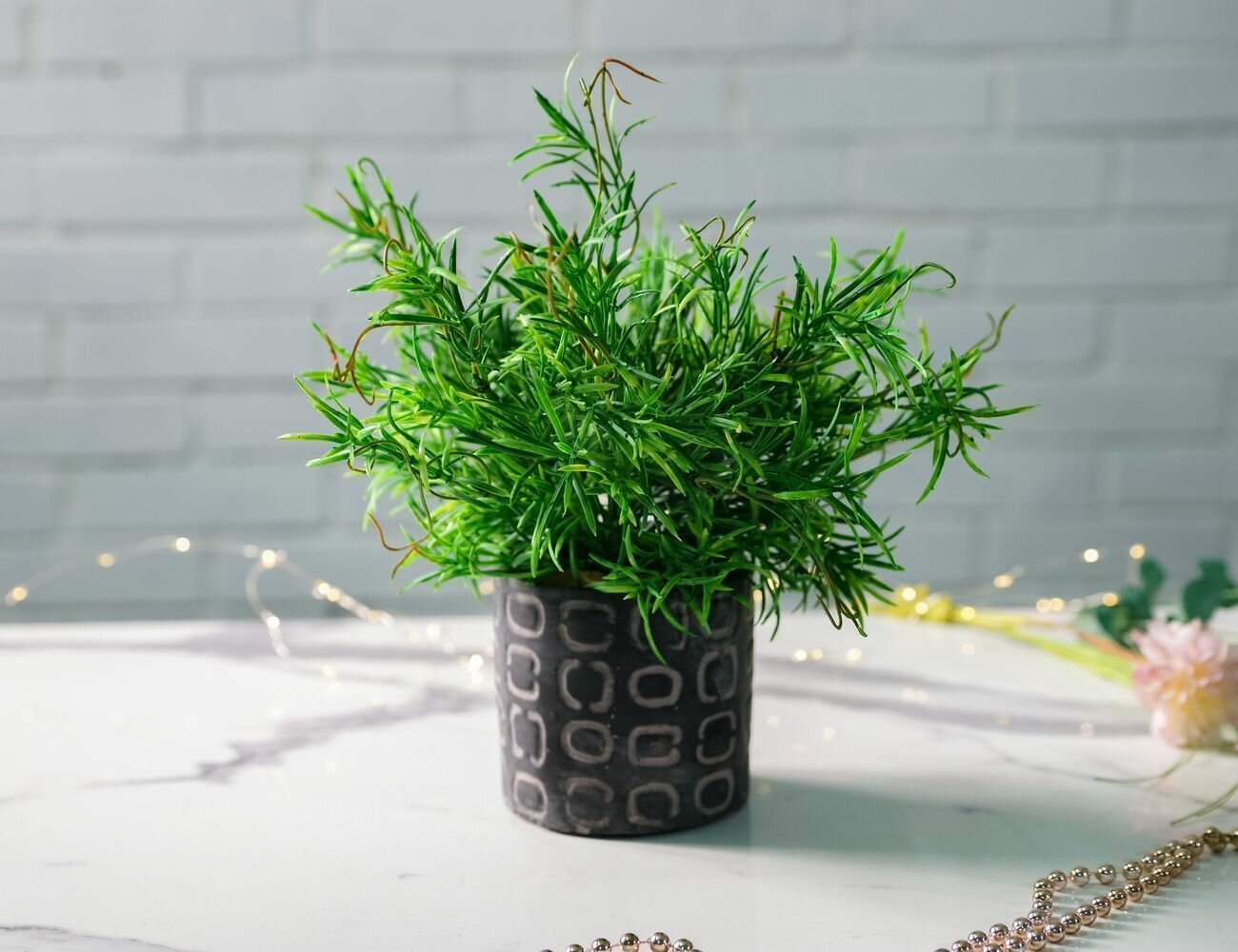 Искусственное растение в горшке узоры майя, пластик, черный, 29 см, Boltze 7088900-1