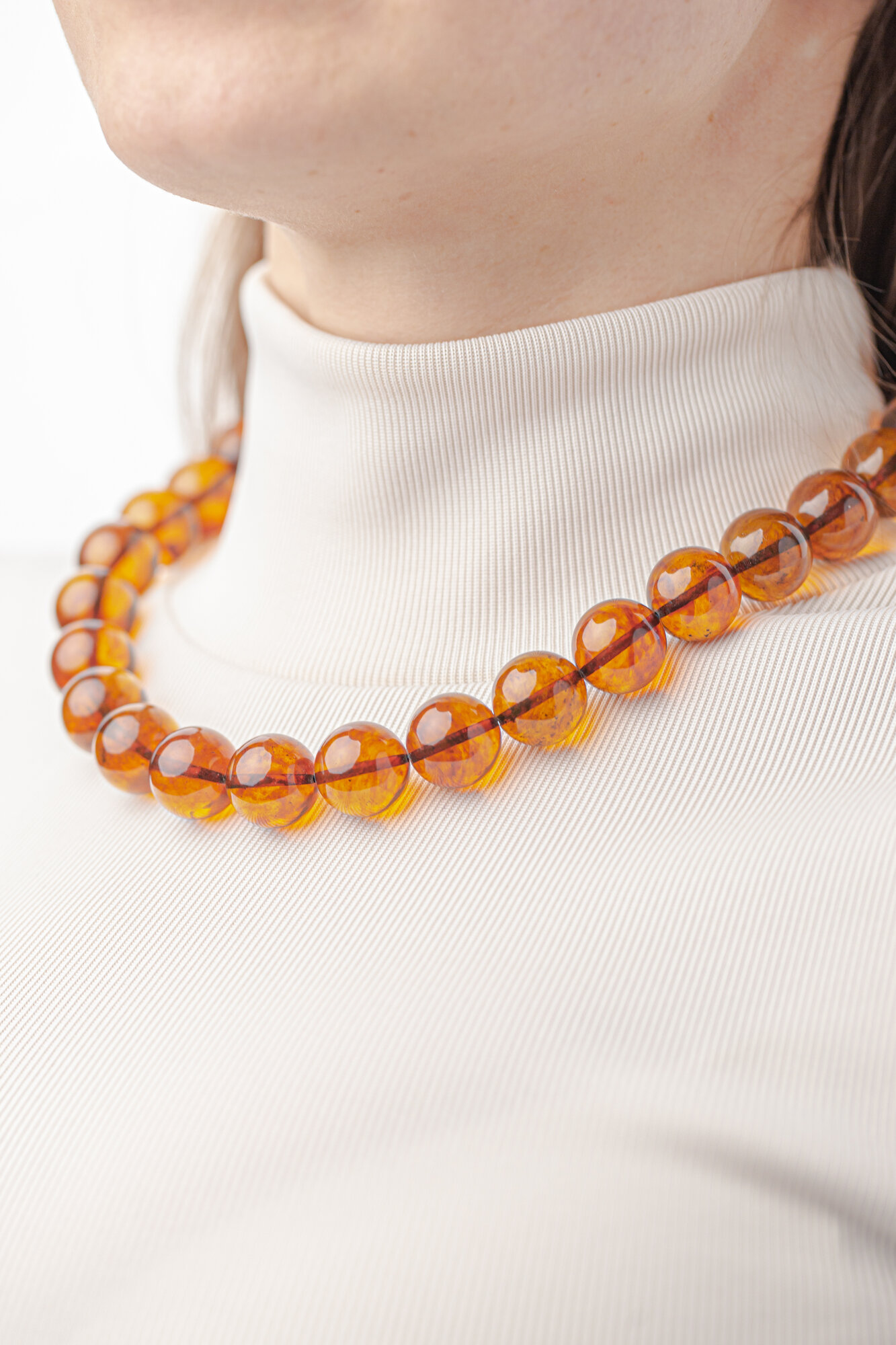 Бусы, янтарь прессованный, янтарь