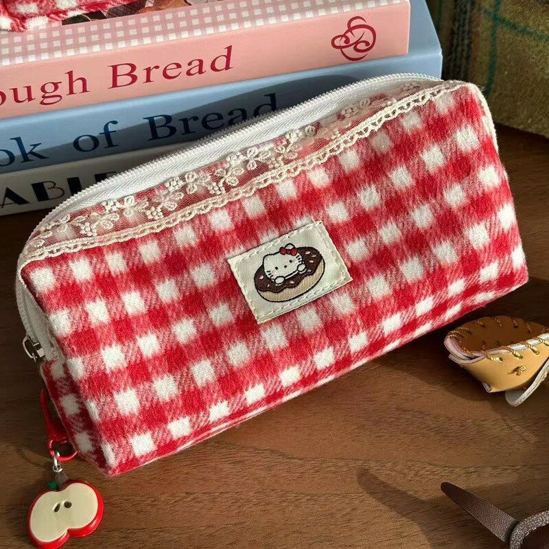 Пенал Ins Design Sense, для карандашей, красный, кружевной