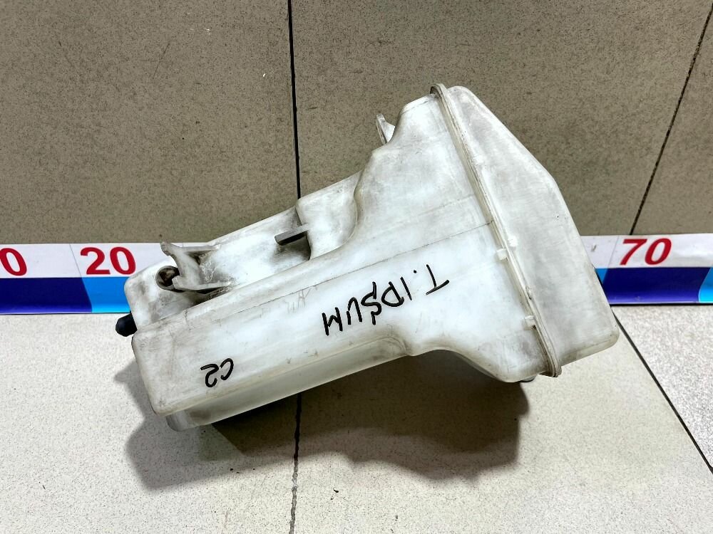 Бачок омывателя лобового стекла Toyota Ipsum 8531544010