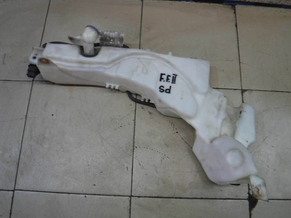 Бачок омывателя лобового стекла Ford Focus II 1383195