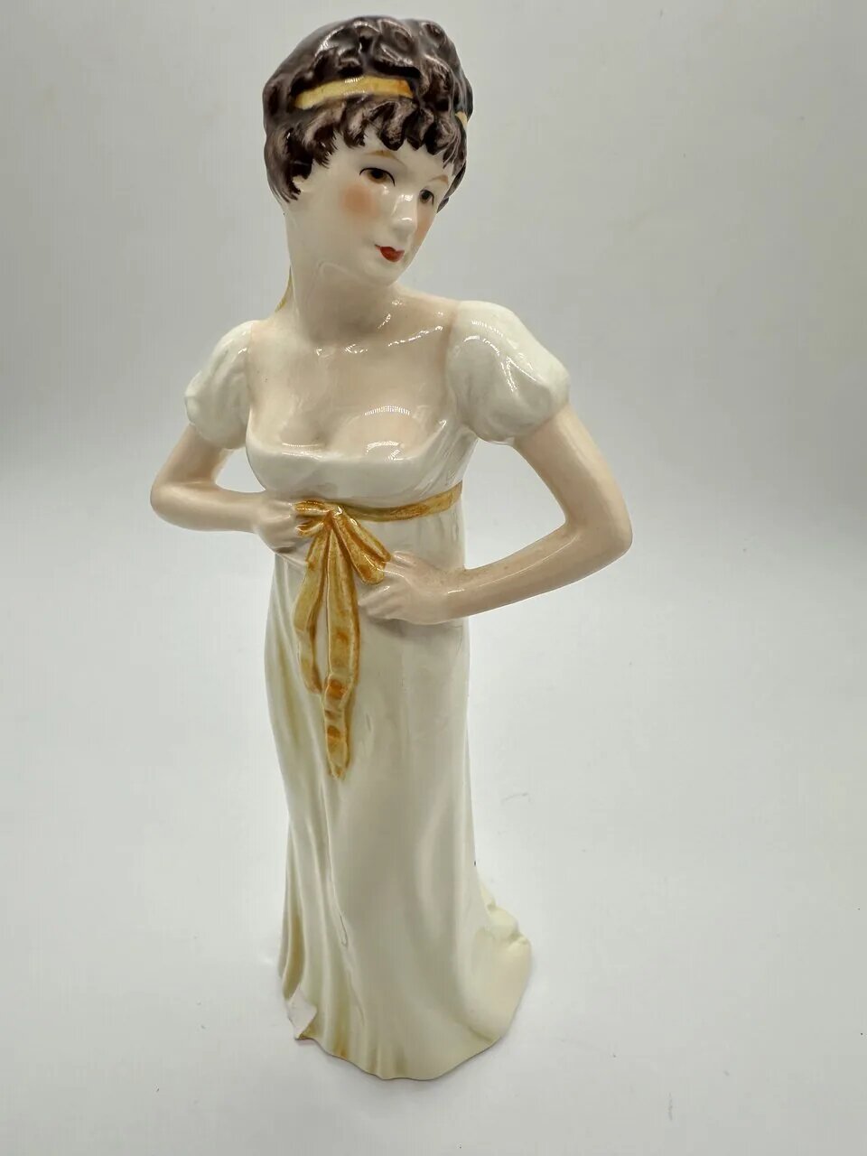 Статуэтка Девушка Goebel hummel Гдр 80 годы Фарфор винтаж 15 см