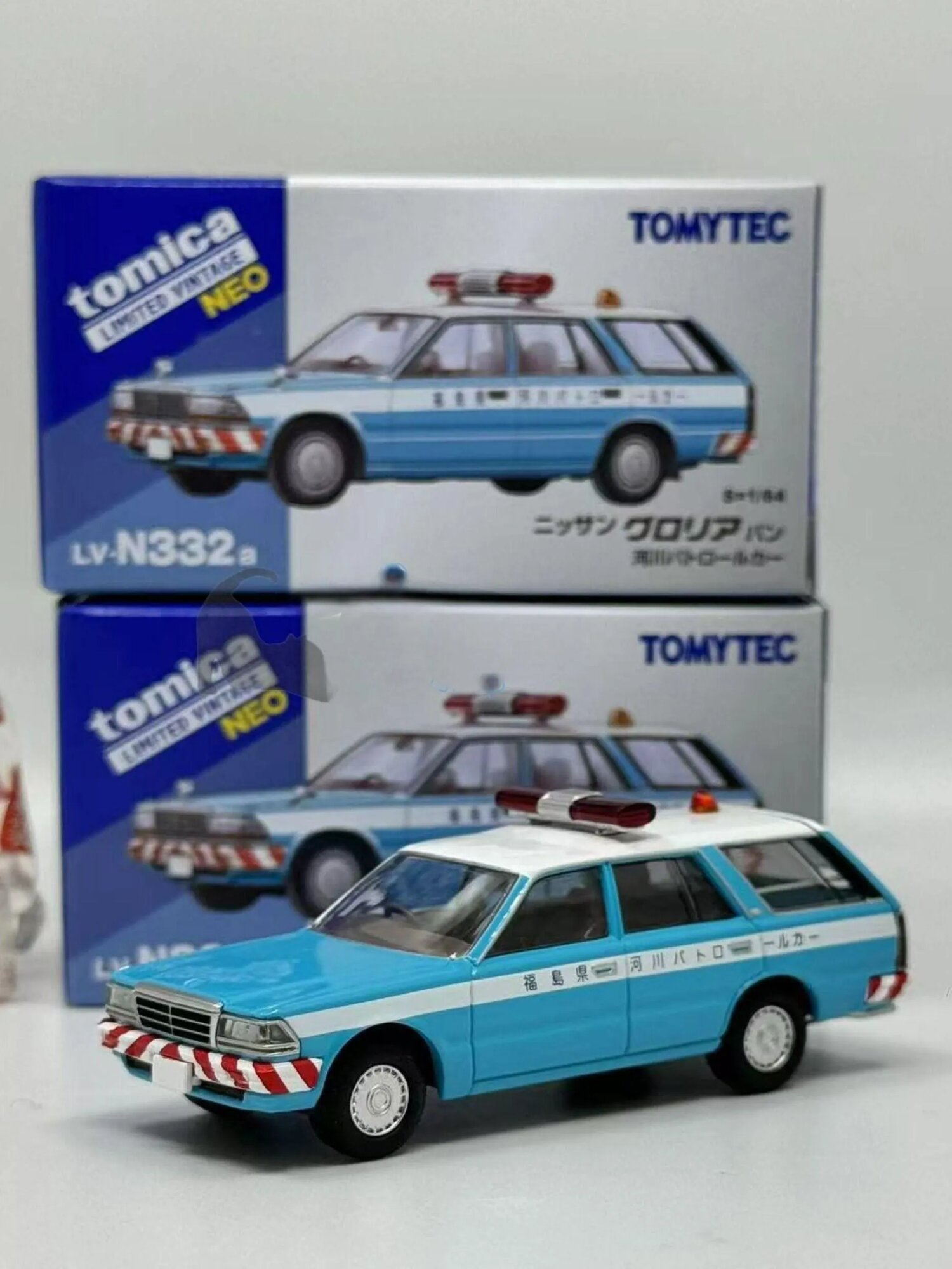 Машинка Tomytec Tomica TLV 1/64 LV N332a NISSAN CEDRIC Van River patrol car 202412 Die-cast Alloy Car Model Collection Toy Gift