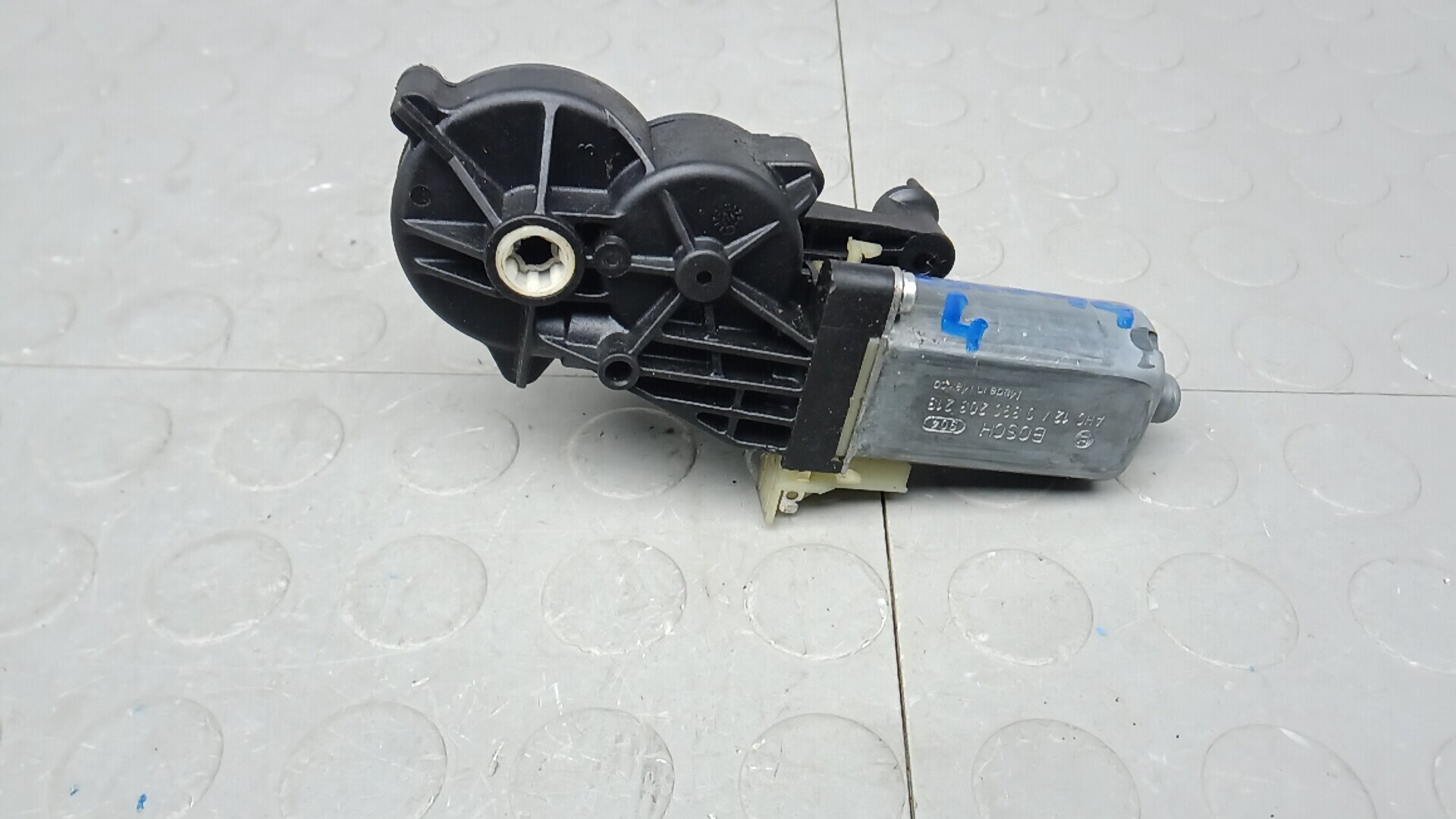 Моторчик сидения передний MERCEDES BENZ M-CLASS W164