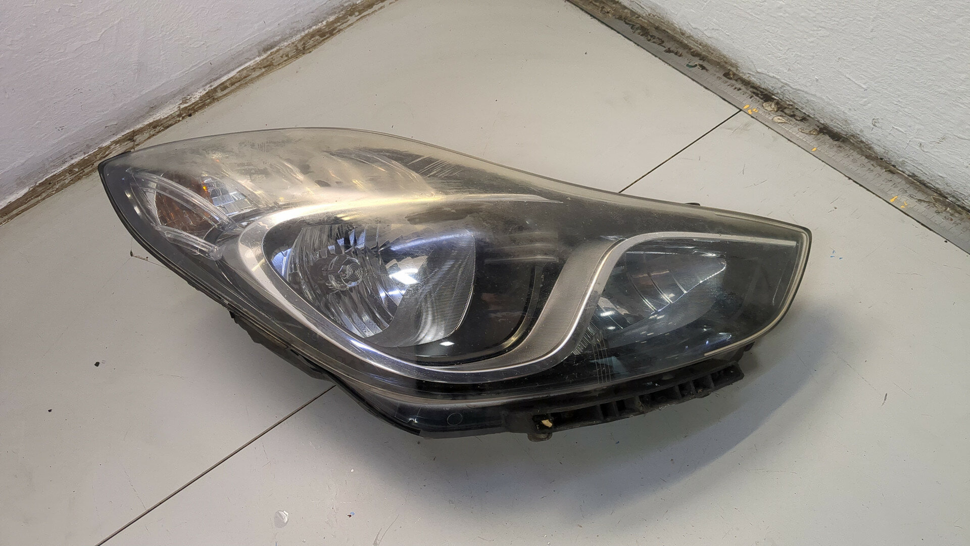 Фара (передняя) правая Hyundai ix 20 Б/У